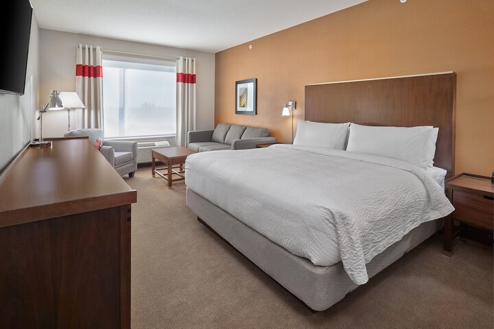 Four Points by Sheraton Edmonton West Edmonton | Bookonline.com