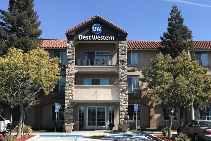 Best Western Visalia Hotel Visalia | Bookonline.com