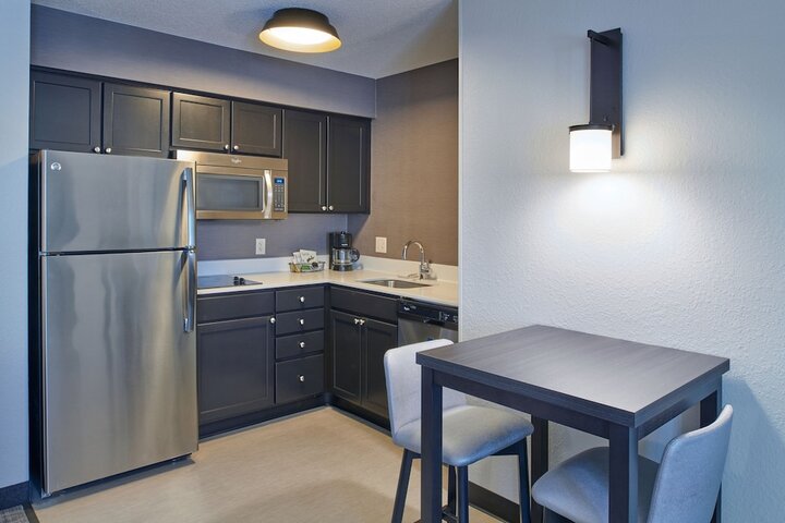 Residence Inn by Marriott Detroit Novi Novi | Bookonline.com