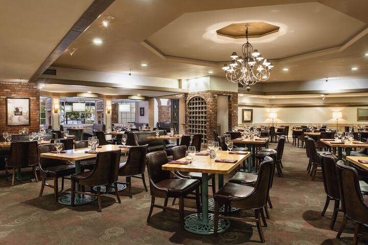 Red Deer Resort & Casino Red Deer | Bookonline.com