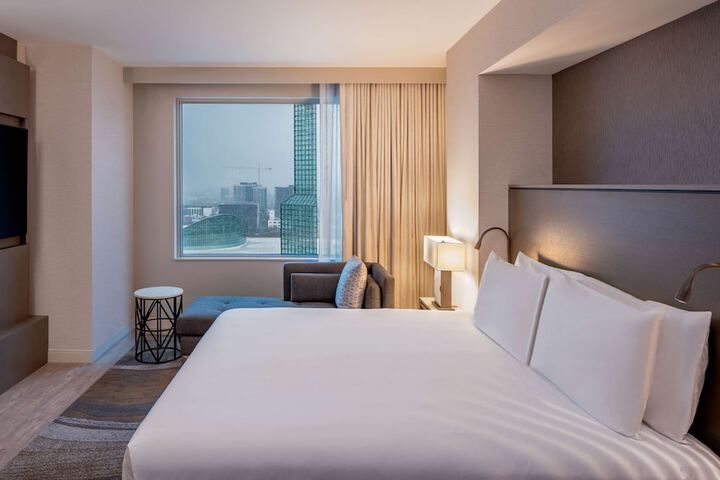 Hyatt Regency Portland at the Oregon Convention Center Portland ...