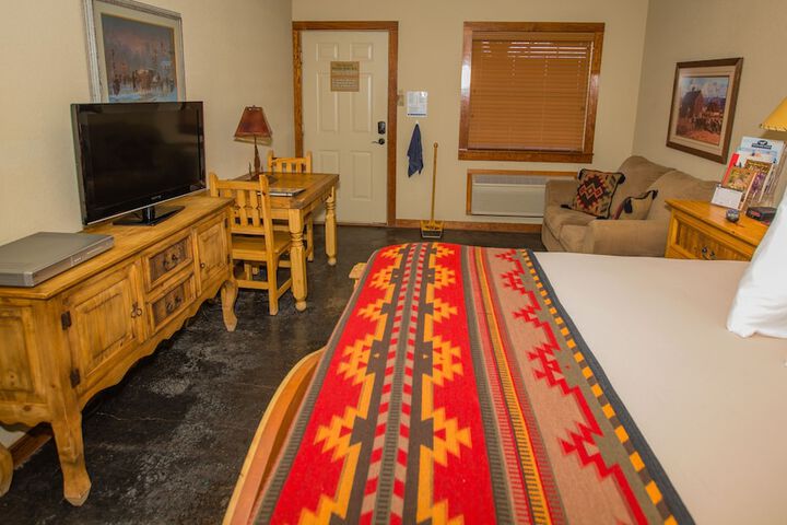 NRS Guest Ranch Decatur | Bookonline.com