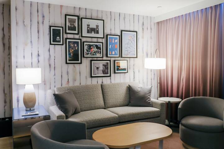 The Viv Hotel Anaheim, a Tribute Portfolio Hotel Anaheim | Bookonline.com