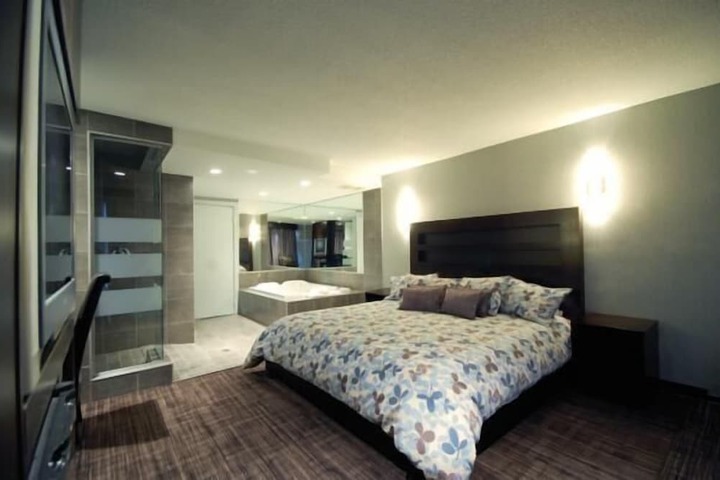 Le Fabreville Laval | Bookonline.com