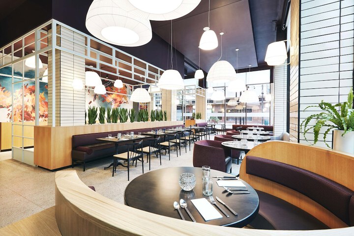 Kinley Cincinnati Downtown a Tribute Portfolio Hotel Cincinnati ...