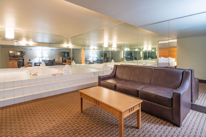 Best Western Plus GranTree Inn Bozeman | Bookonline.com