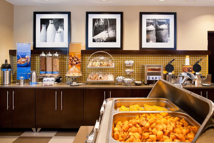 Hampton Inn by Hilton Shelton Shelton | Bookonline.com