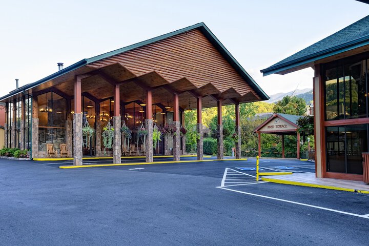 River Terrace Resort & Convention Center Gatlinburg | Bookonline.com