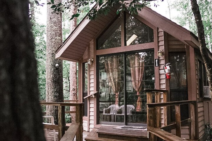 The Cascades Inn Tiger | Bookonline.com