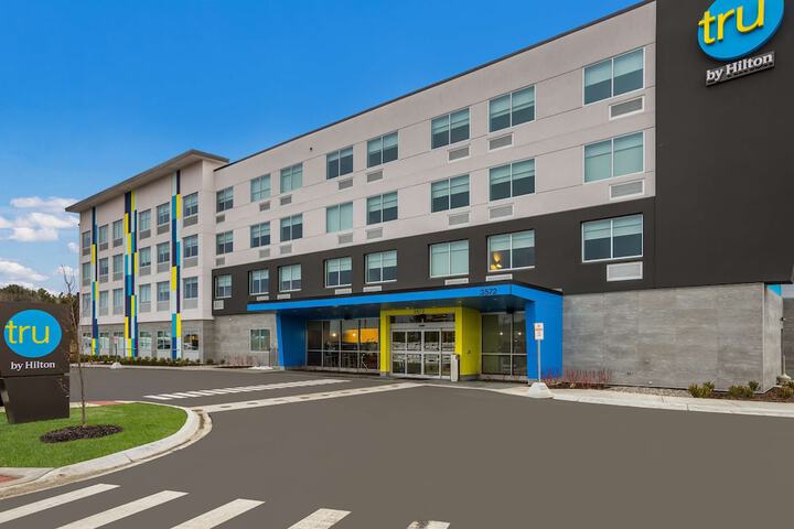 Tru by Hilton Traverse City Traverse City | Bookonline.com