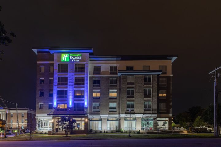 Holiday Inn Express & Suites Columbia Downtown The Vista an IHG Hotel ...