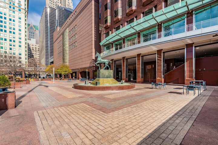 The Buckingham Hotel Chicago | Bookonline.com