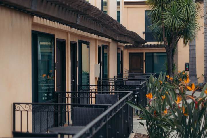 The Cove Hotel Long Beach Long Beach | Bookonline.com