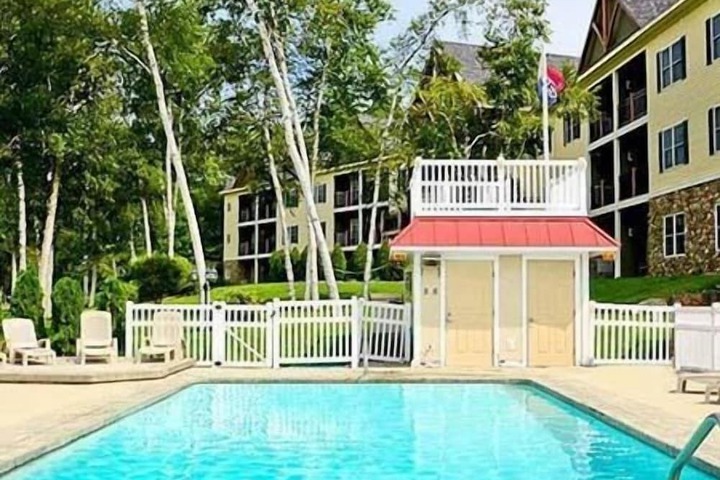 Mountain Edge Suites at Sunapee Ascend Hotel Collection Newbury ...