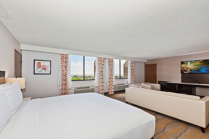 Doubletree by Hilton Whittier Los Angeles Whittier | Bookonline.com