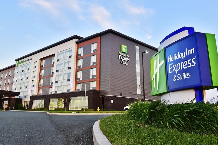 Holiday Inn Express & Suites St. Johns Airport an IHG Hotel St. John's ...
