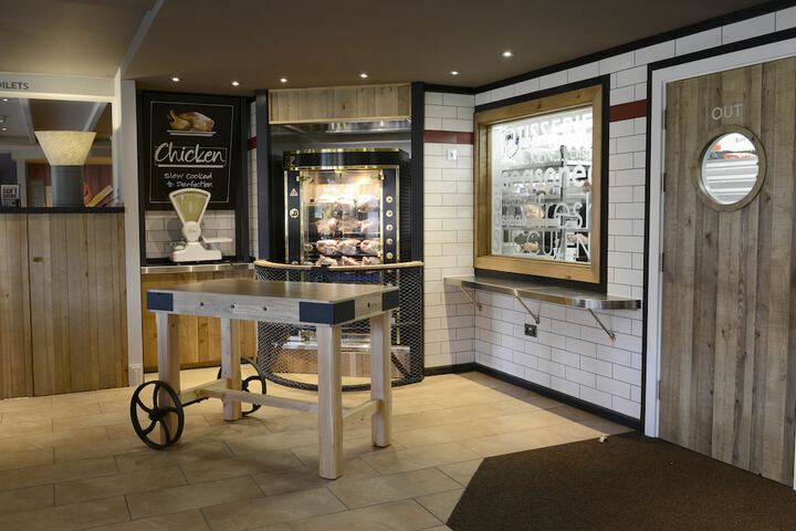 Highland Gate Stirling by Marstons Inns Stirling | Bookonline.com