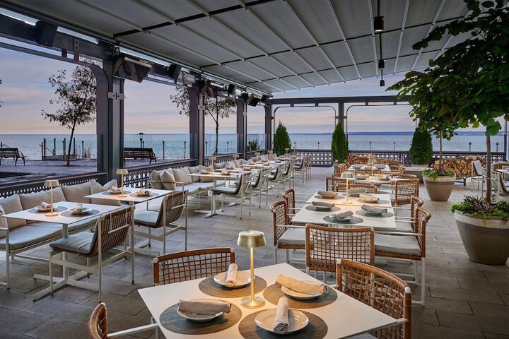 The Pearle Hotel & Spa Autograph Collection Burlington | Bookonline.com