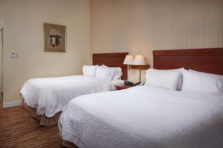 Hampton Inn Shrewsbury New Freedom | Bookonline.com