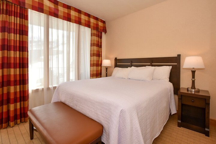 Slopeside Hotel by Seven Springs Resort Champion | Bookonline.com