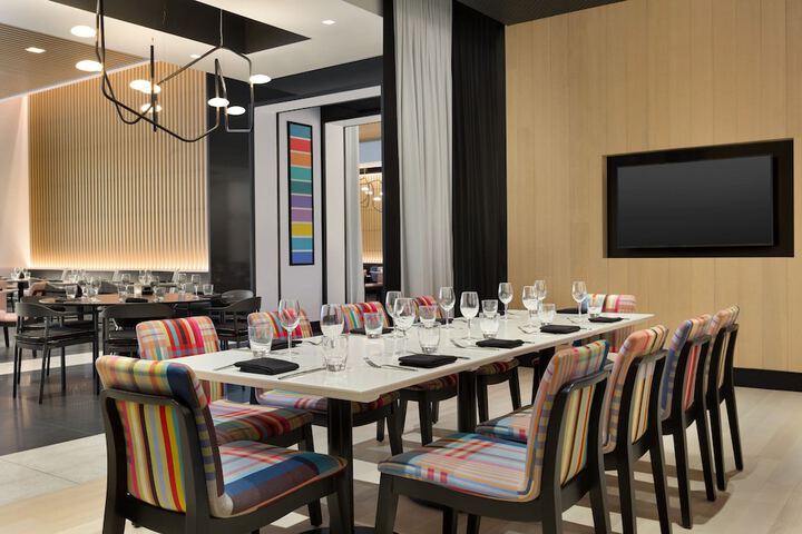 The Viv Hotel, Anaheim, a Tribute Portfolio Hotel Anaheim | Bookonline.com