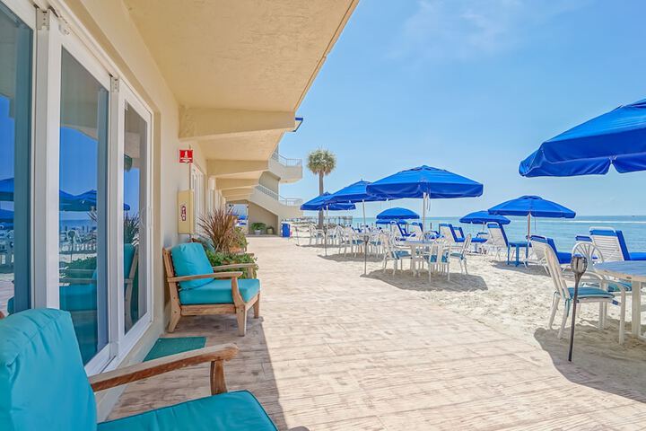 Glunz Ocean Beach Hotel & Resort Key Colony Beach | Bookonline.com