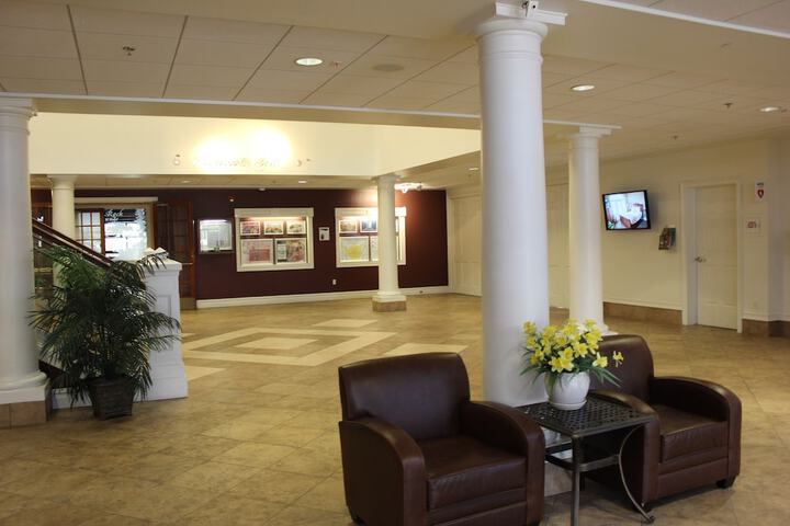 Riverwalk Place Resort & Spa Gladwin | Bookonline.com