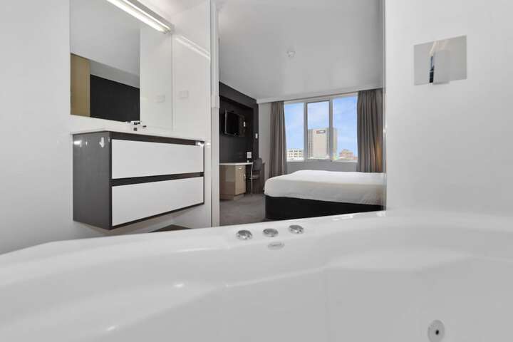 Allurity Hotel Hobart | Bookonline.com