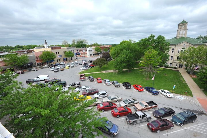The Continental Hotel Centerville | Bookonline.com