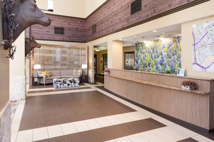 SpringHill Suites Dallas Downtown / West End Dallas | Bookonline.com