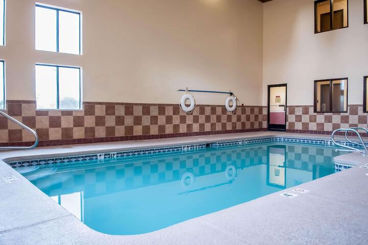 Quality Inn Rio Rancho | Bookonline.com