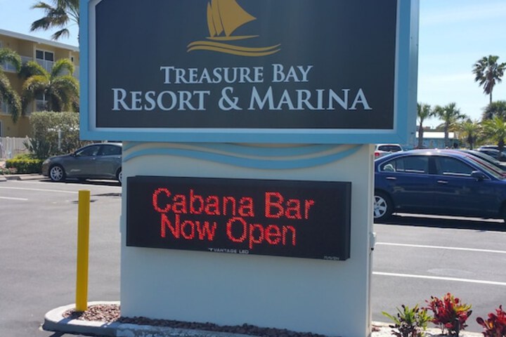 Treasure Bay Resort & Marina Treasure Island | Bookonline.com