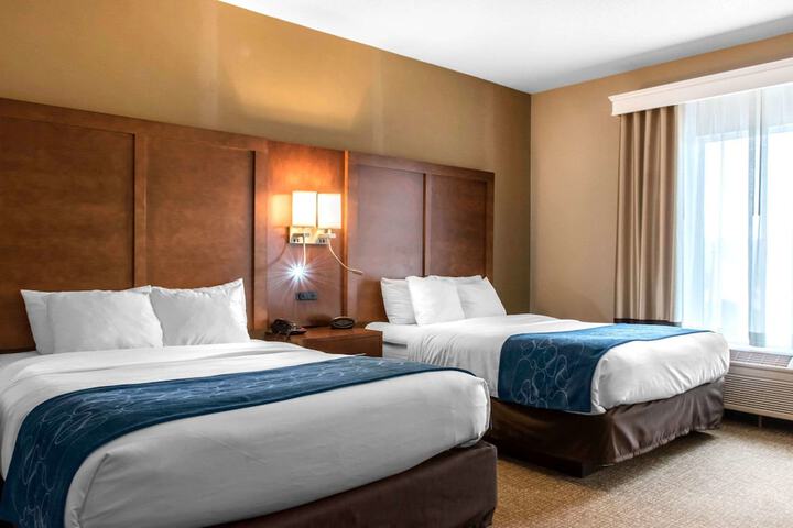 Comfort Suites Scranton near Montage Mountain Moosic | Bookonline.com