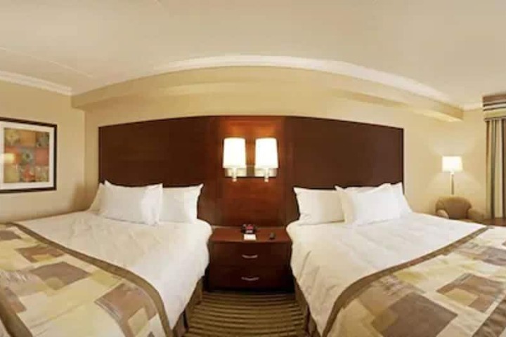 Comfort Inn & Conference Centre Toronto Airport Toronto | Bookonline.com