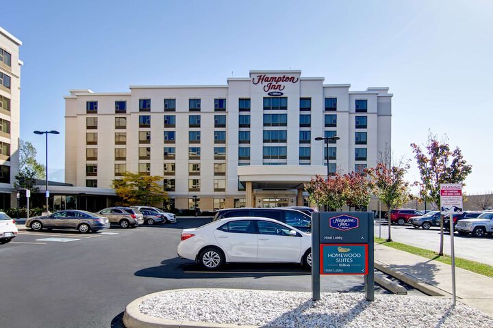 Hampton Inn by Hilton Toronto Airport Corporate Centre Toronto ...