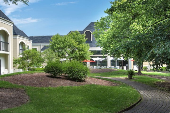 DoubleTree by Hilton Chicago Wood Dale Elk Grove Wood Dale | Bookonline.com