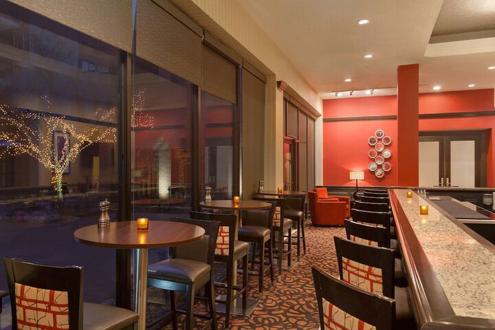 DoubleTree by Hilton Boston Andover Andover | Bookonline.com