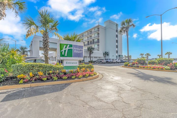 Holiday Inn Resort Oceanfront at Surfside Beach an IHG Hotel Surfside ...
