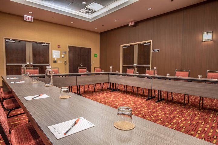 Courtyard by Marriott Chicago Magnificent Mile Chicago | Bookonline.com