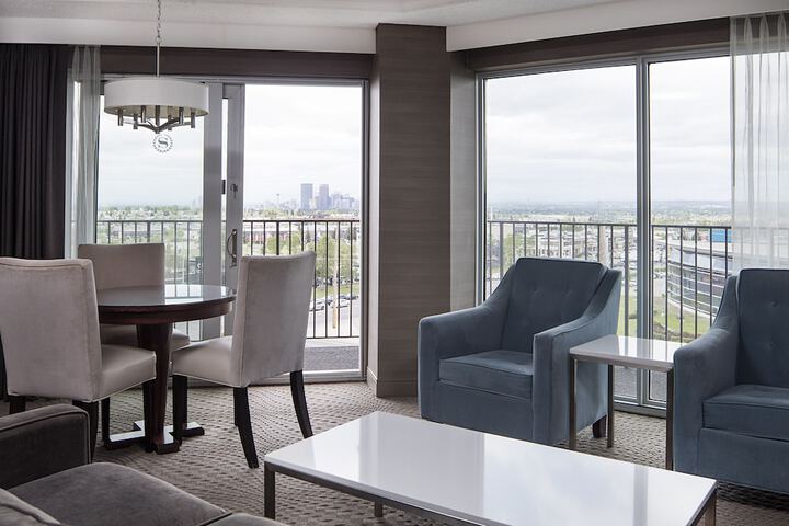 Sheraton Cavalier Calgary Hotel Calgary | Bookonline.com