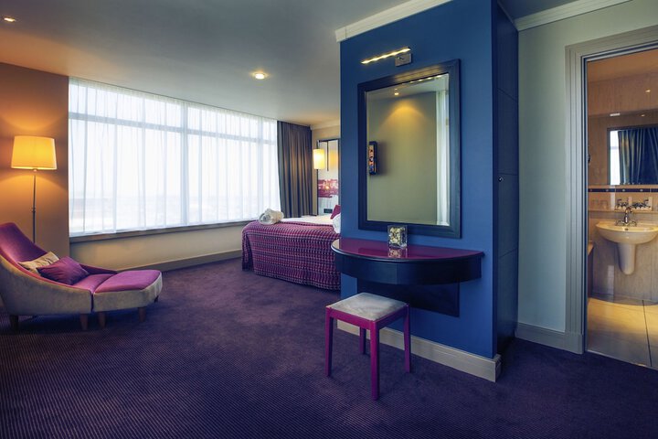 Mercure Cardiff Holland House Hotel & Spa Cardiff | Bookonline.com