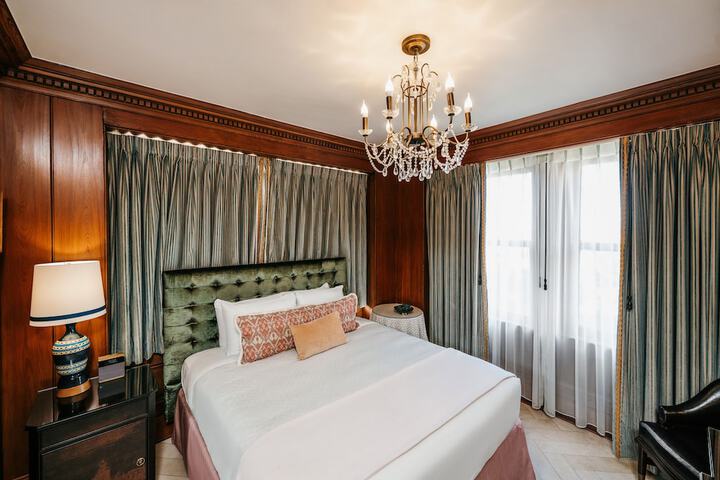 The Pontchartrain Hotel New Orleans | Bookonline.com