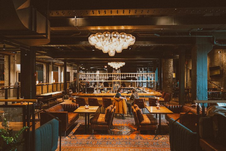 Crossroads Hotel Kansas City | Bookonline.com