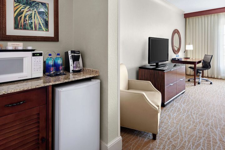 DoubleTree by Hilton Hotel Sunrise Sawgrass Mills Sunrise | Bookonline.com
