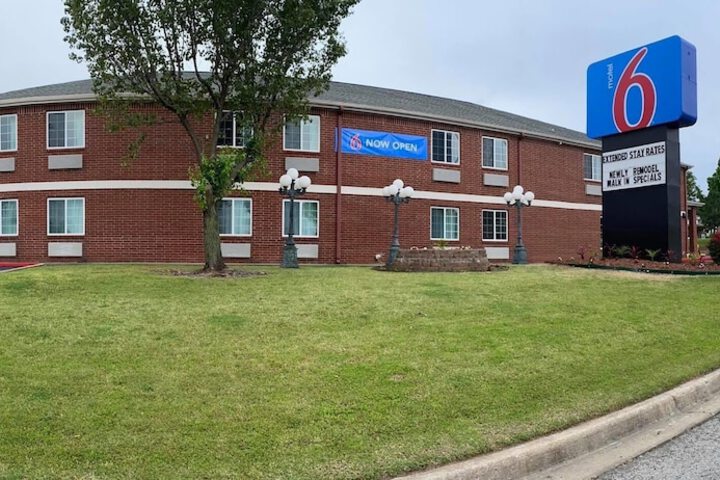 Motel 6 Tulsa OK CENTRAL Tulsa | Bookonline.com