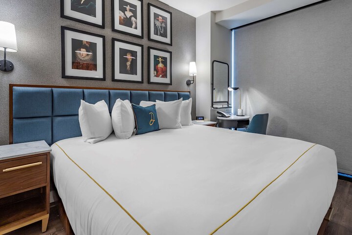 The Draper New York Tapestry Collection by Hilton New York | Bookonline.com