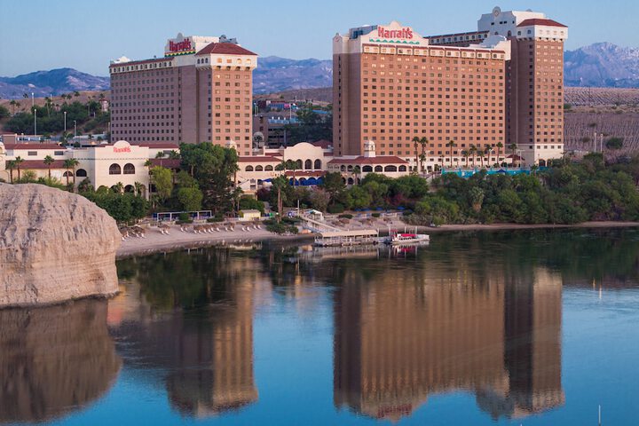 Harrahs Laughlin Beach Resort & Casino Laughlin | Bookonline.com