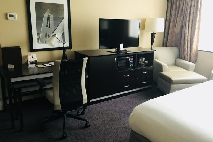 The Strathallan Rochester Hotel & Spa DoubleTree by Hilton Rochester ...