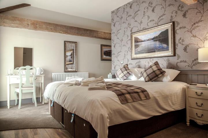 Crofters Lodge Barrow-in-Furness | Bookonline.com