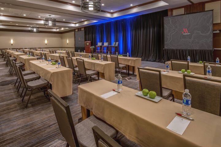 Fullerton Marriott at California State University Fullerton ...